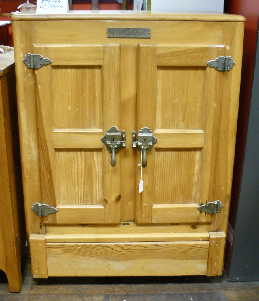 A White Mountain Ice Box, A Fabulous 4 Piece Parure and a Gong! | The ...